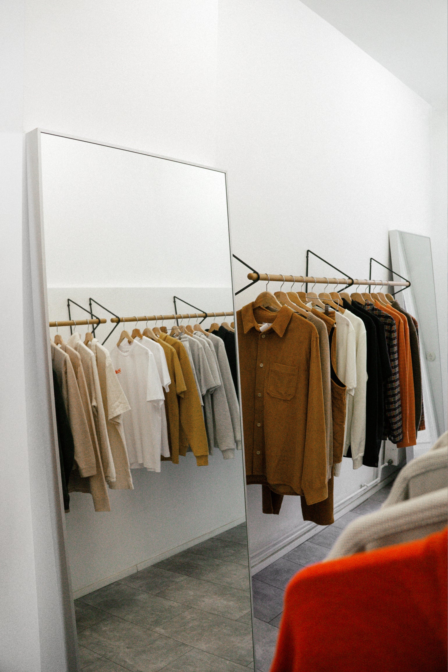 SOLID coatrack Black – Result Objects