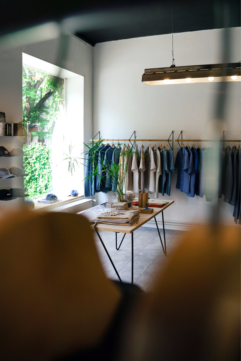 SOLID coatrack Black – Result Objects