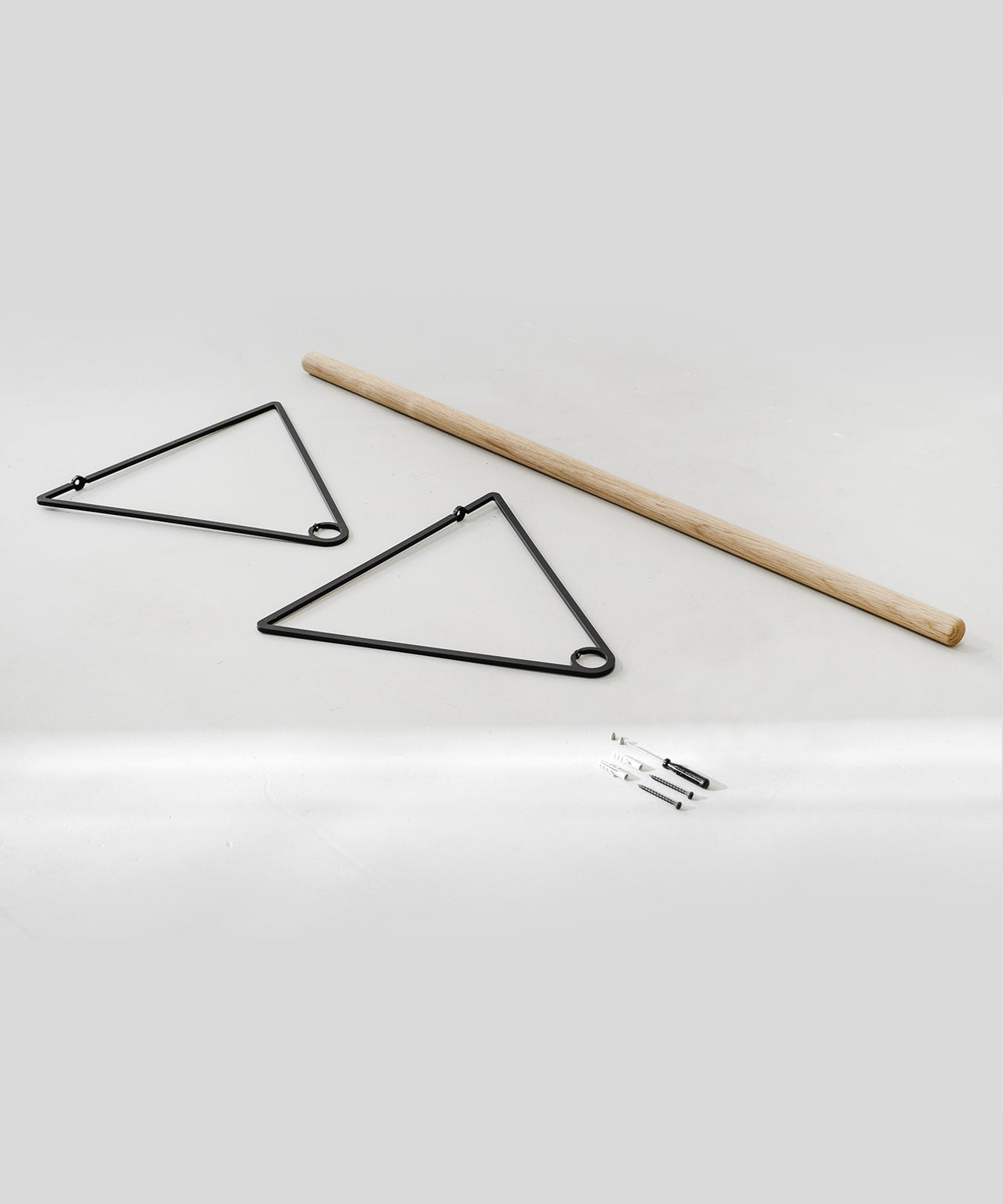 SOLID coatrack Black – Result Objects