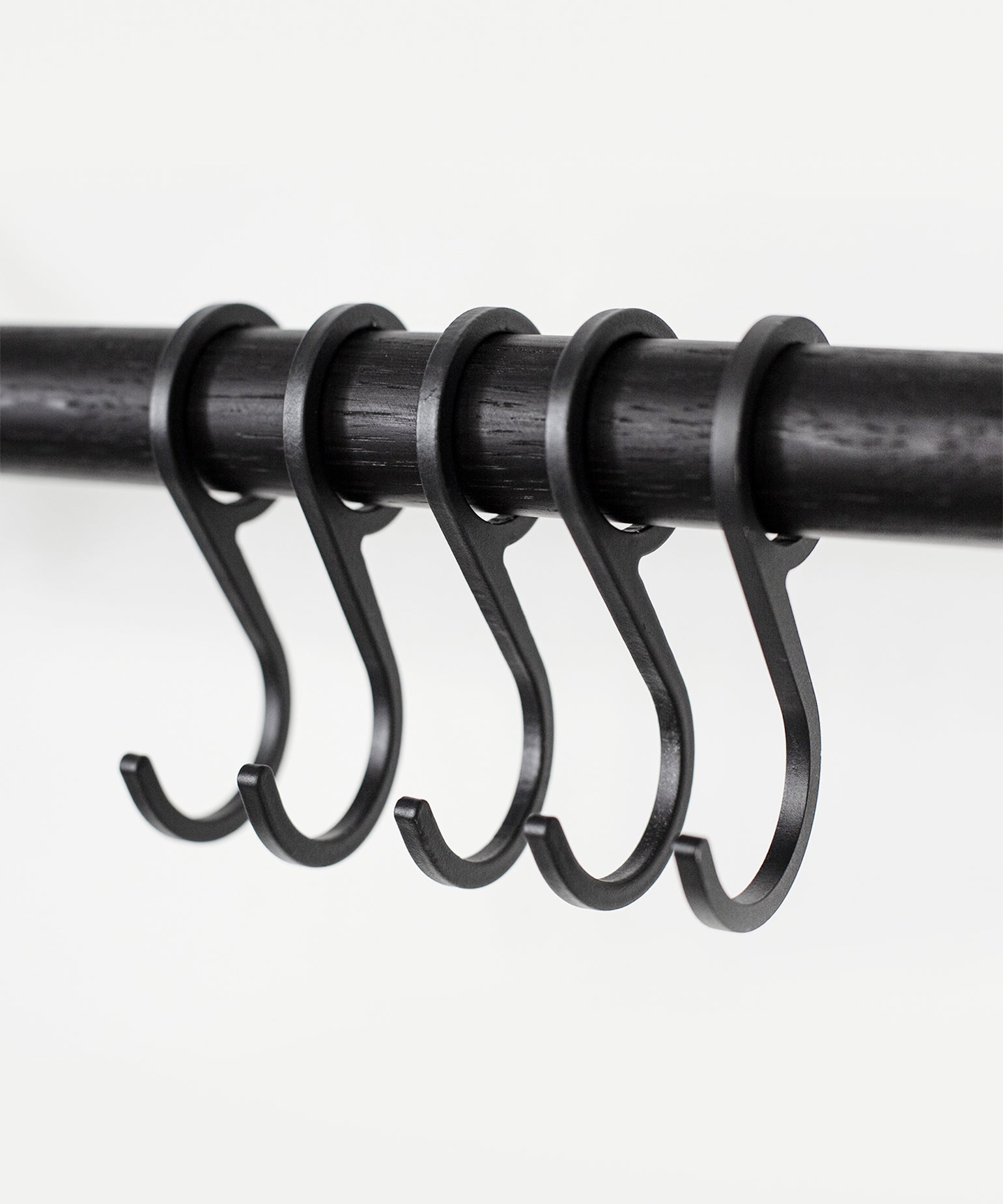 SOLID hallway Black – Result Objects