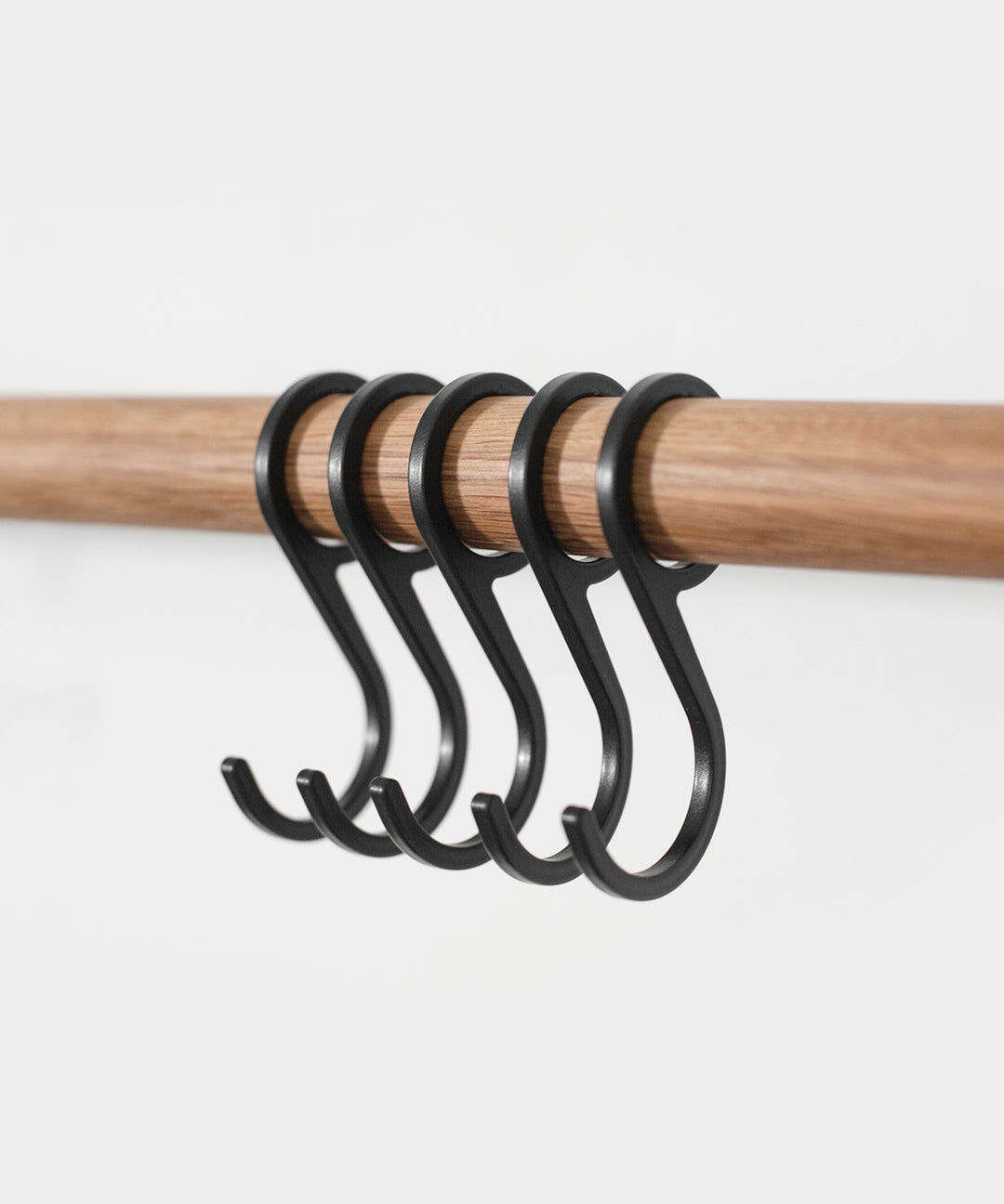 SOLID hallway Black – Result Objects